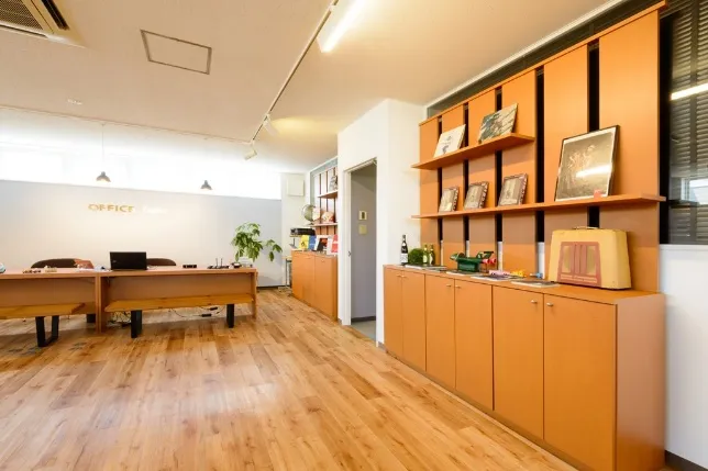 （株）オフィスティーズ OFFICE Teez（整備・修理） | 【カープレミア】